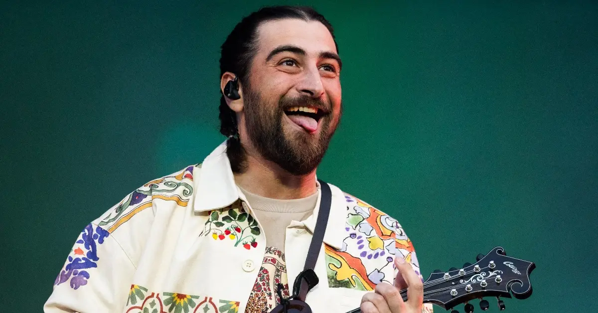 What Are Noah Kahan’s “Make a Difference” Tickets? - Shigjeta.net
